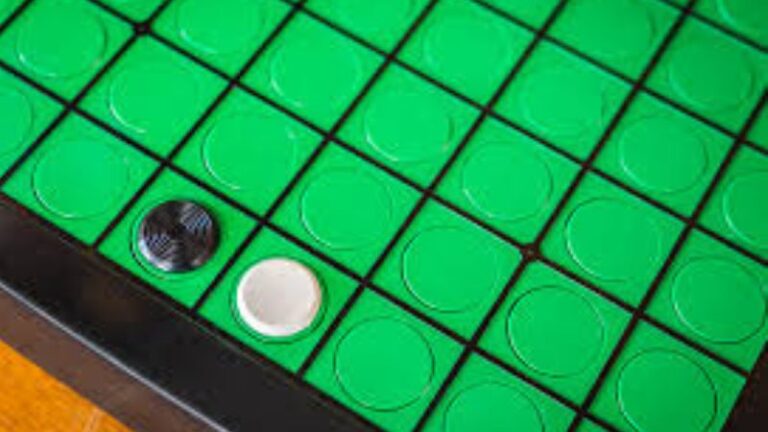 How to Play Reversi – Best Strategy from AntGames